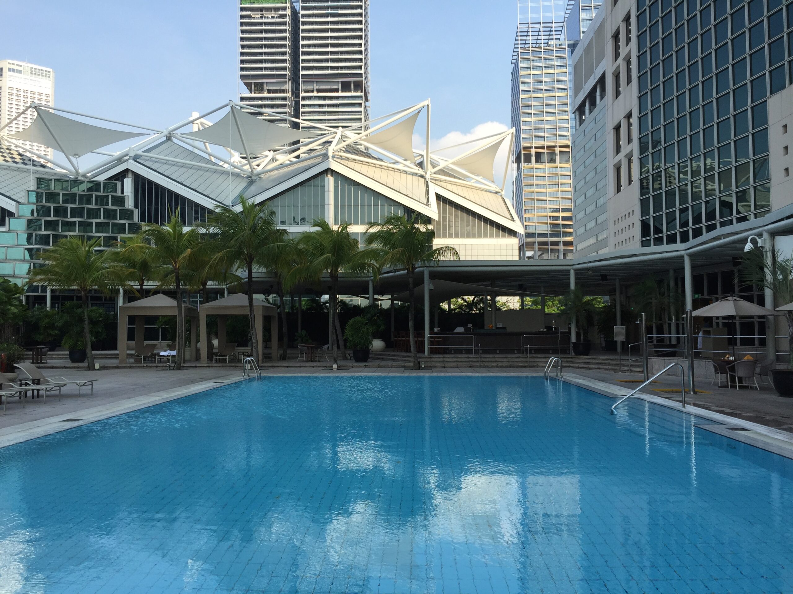 conrad singapore hotel pool 2 - Hungry for Points